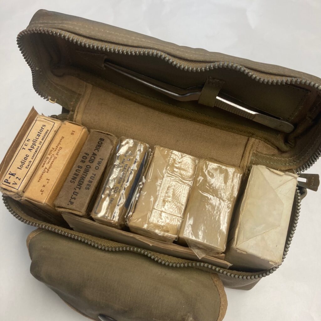 WWII U.S. Air Forces First Aid Kit for B-17 or B-24 Bombers and C-47 ...